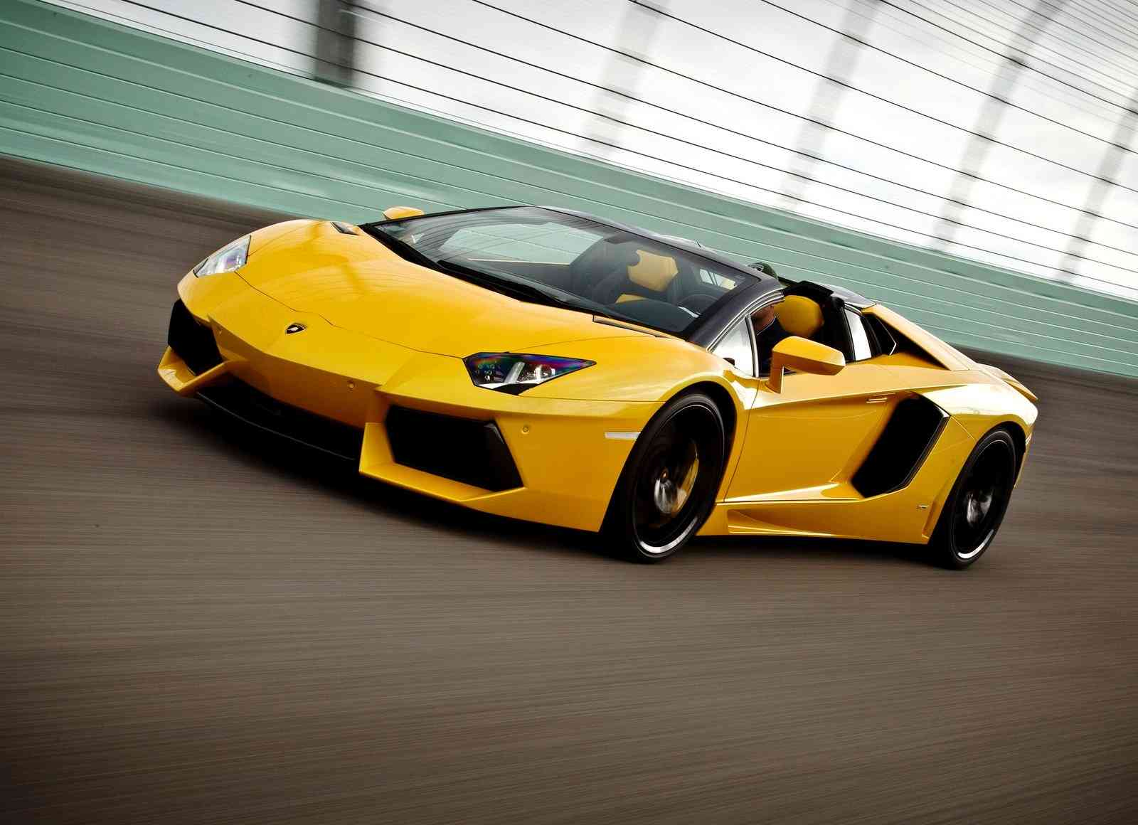 Best Ever Lamborghini's - The Top 10 Ever Made!