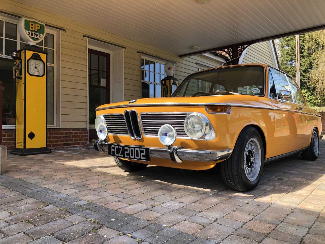 Classic BMWs - The BMW 2002 Tii.