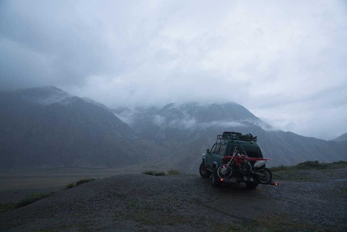 4 Different Transport Options When Planning a Vacation - My Car Heaven