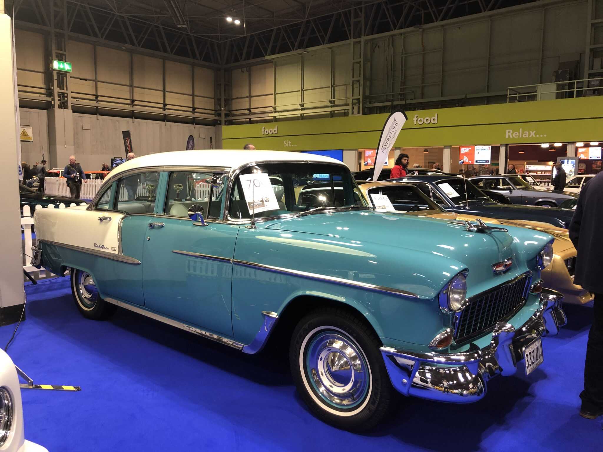 Top 10 Classic Cars Every Enthusiast Should Experience - My Car Heaven