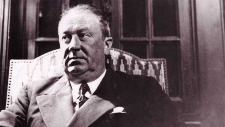 The History and Non-Evolution of the Bugatti Logo - My Car Heaven